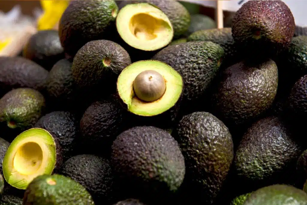 10 simple foods that make breakfast more filling and flavorful