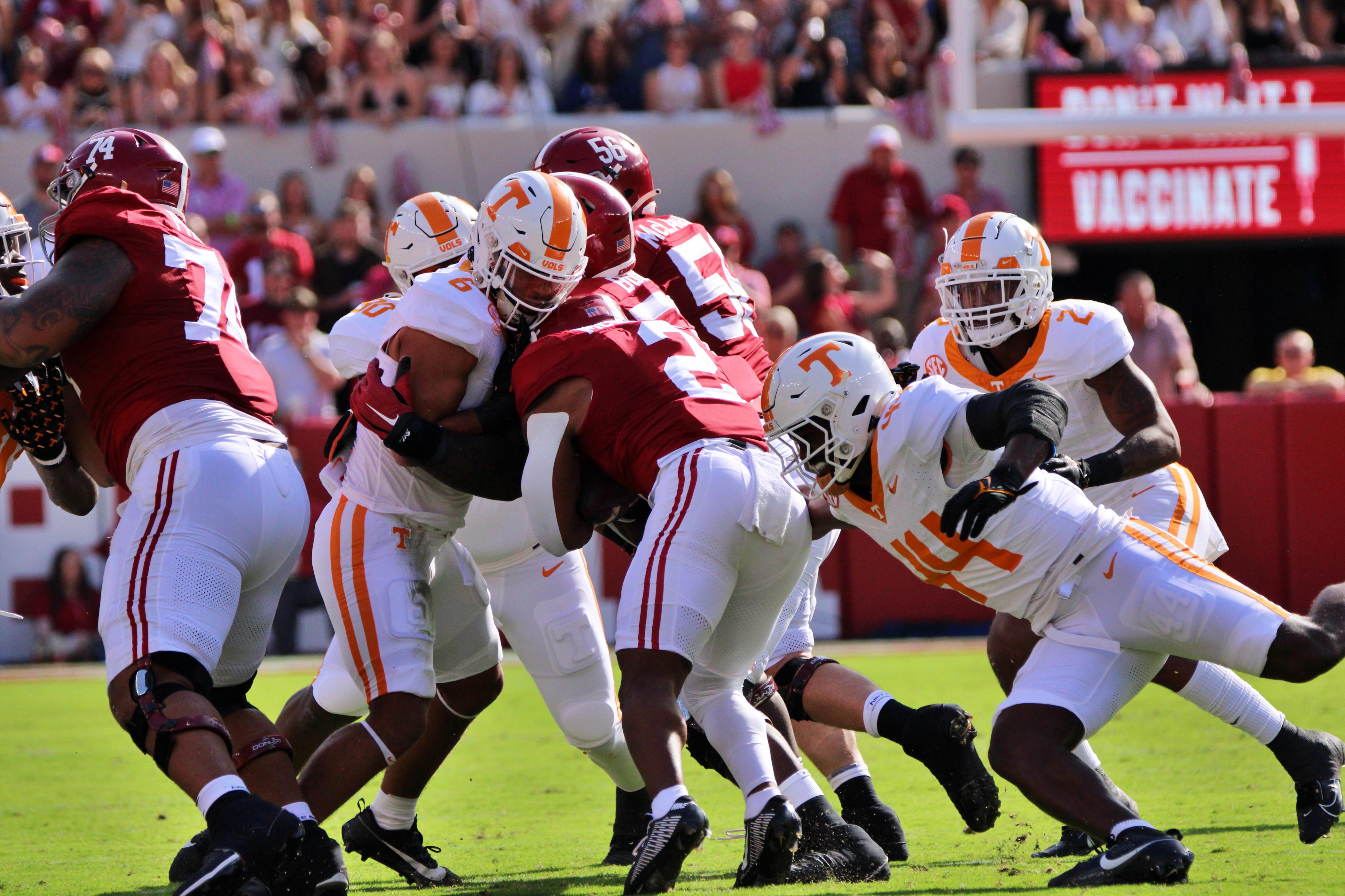 Tennessee at Alabama football game kickoff time, TV announced