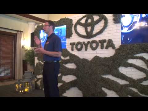 Presentación del Toyota Yaris 2015 por Cooper Ericksen