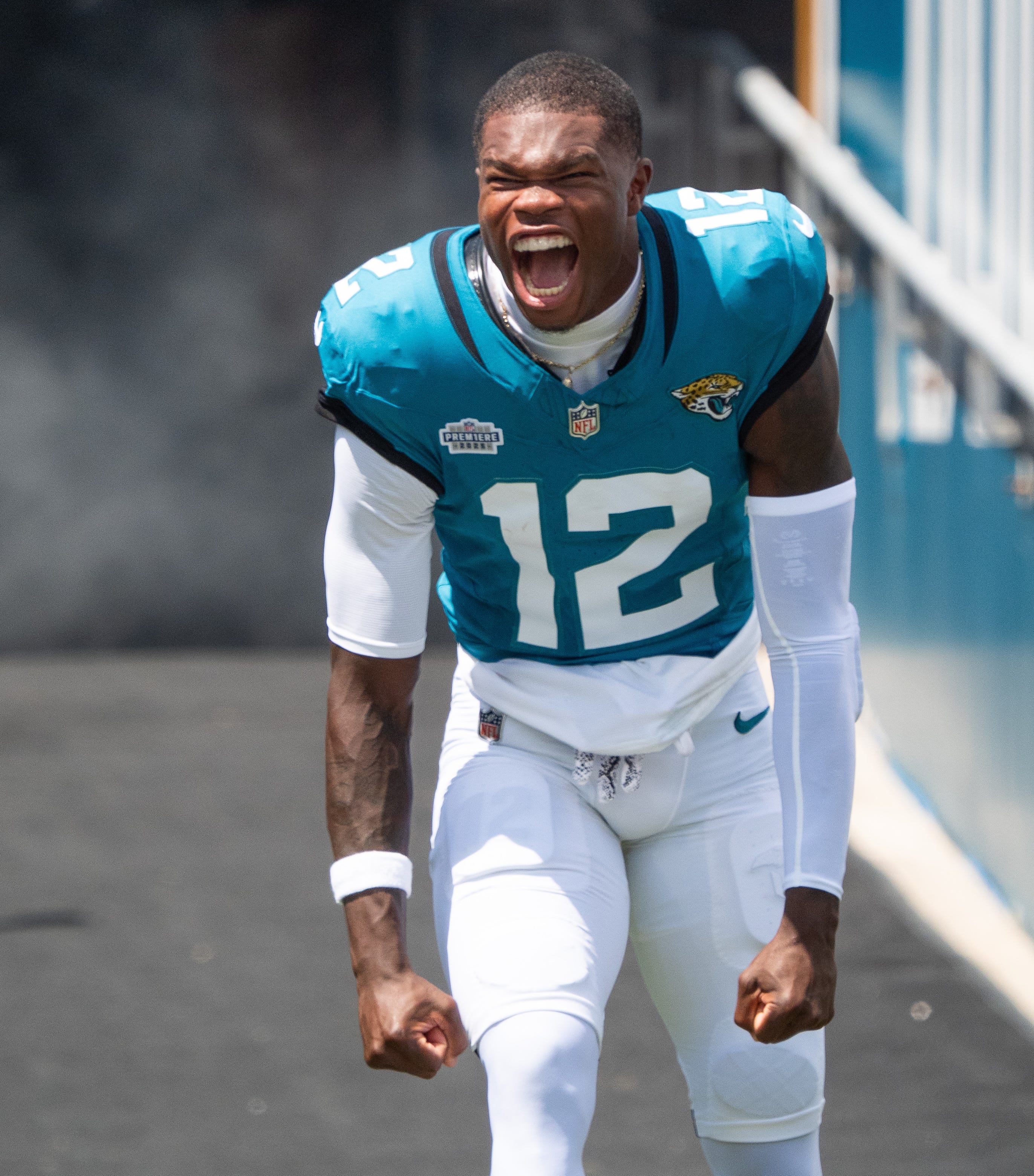 Travis Hunter's 2025 season by the numbers: Snap counts, PFF grades, stats