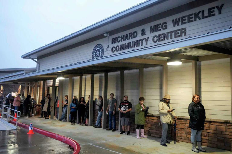 It's the last day to register to vote in the November election. What to ...