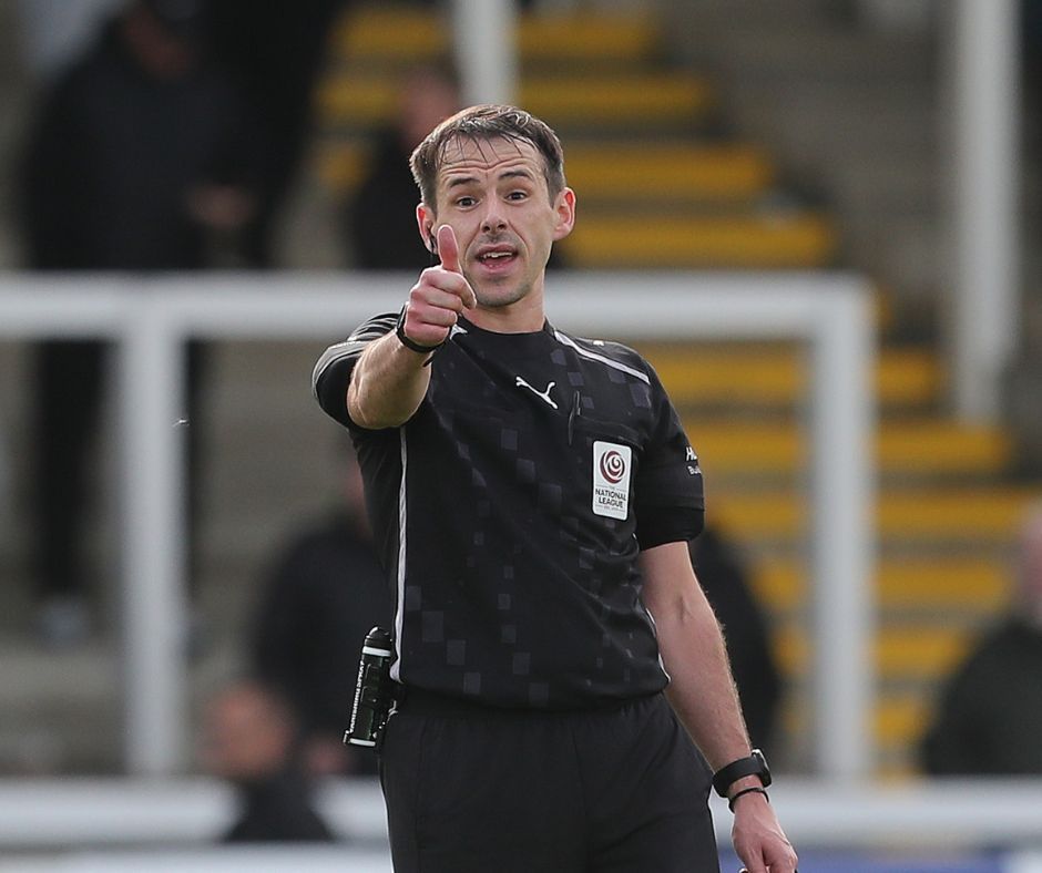 Up-and-coming referee is BROTHER of Everton hero with hundreds of ...