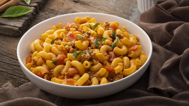 The Simplest Macaroni Dish Ever Has Pasta And This One Canned Ingredient