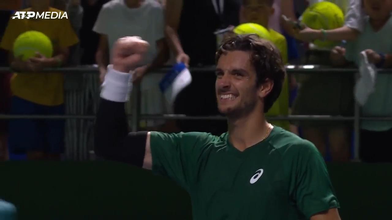 Musetti defeats Darderi in straight sets in Shanghai