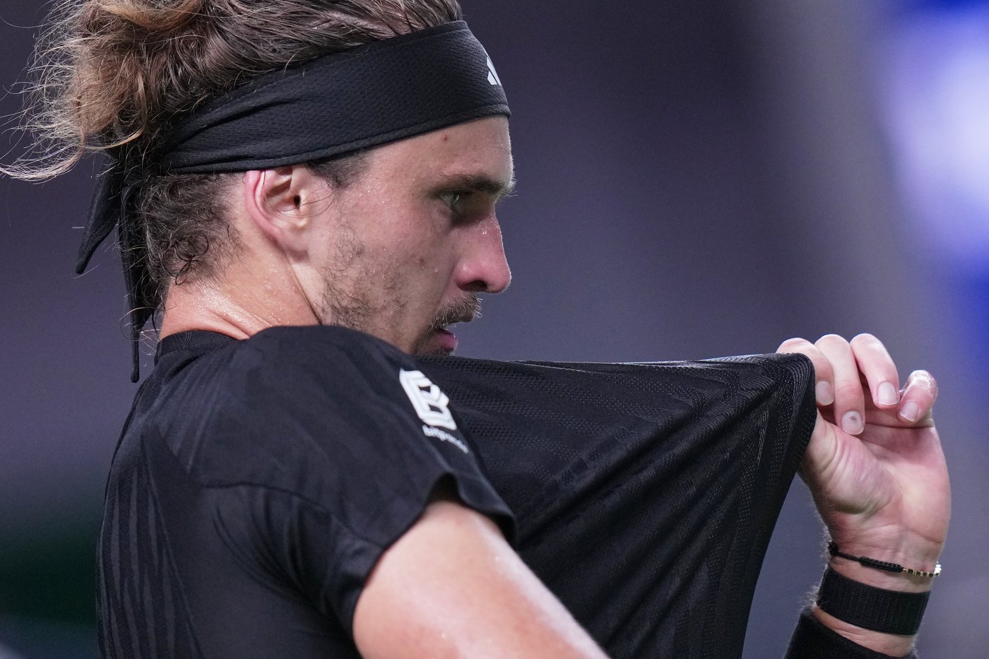 Zverev ousted by 54th-ranked Rinderknech in his opening match at ...