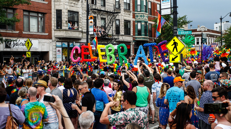The Top 5 Neighborhoods To Live In Chicago If You're LGBTQ+