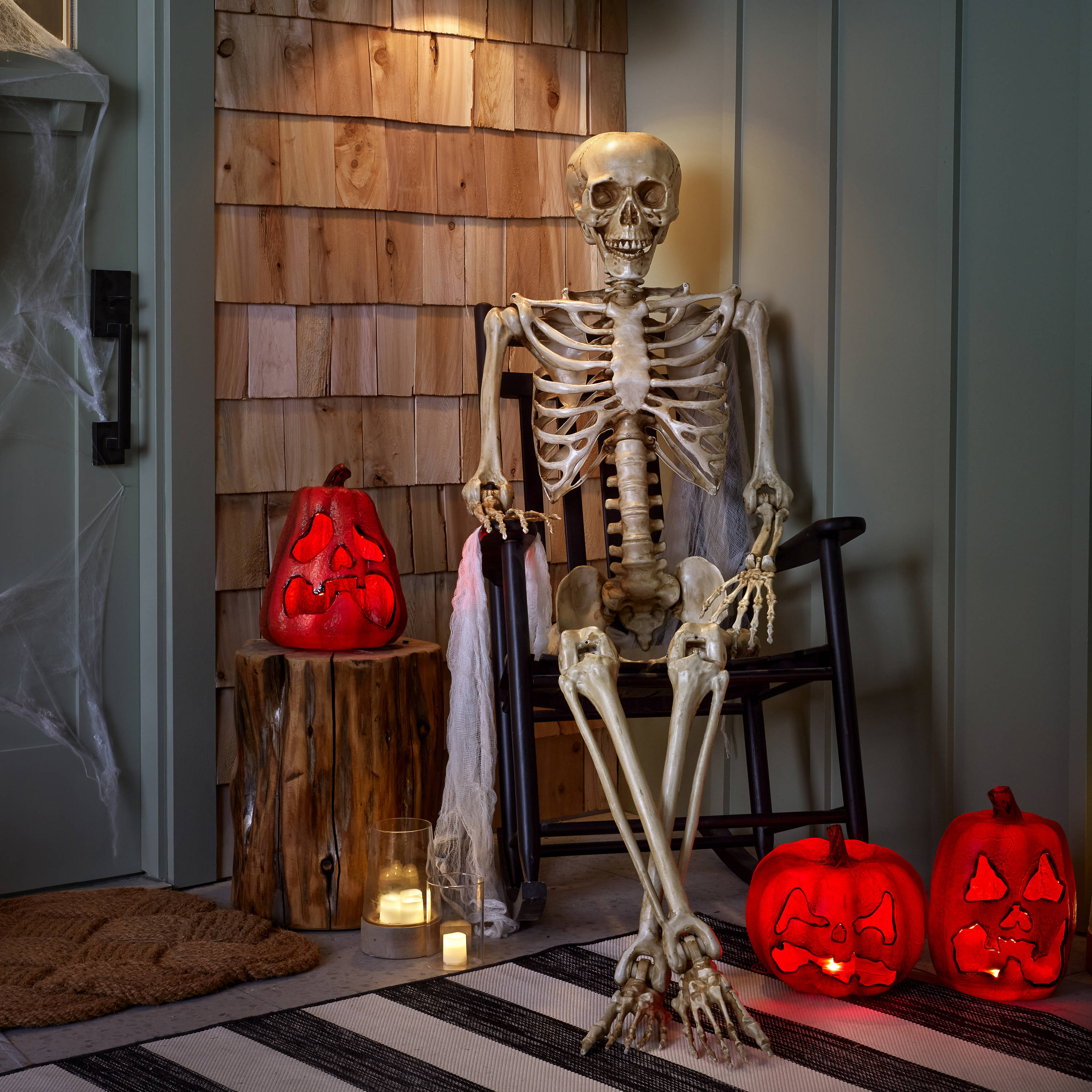 18 Hauntingly Beautiful Halloween Decor Ideas You’ll Want To Try