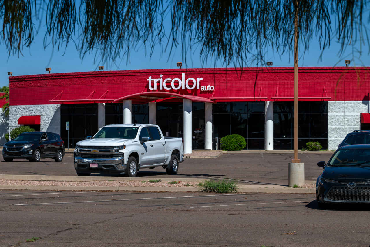 U.S. Banks Missed Warning Signs on Tricolor. Now, Their Losses Are ...