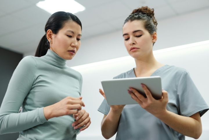 10 Behaviors That Doctors Can't Stand In Their Patients