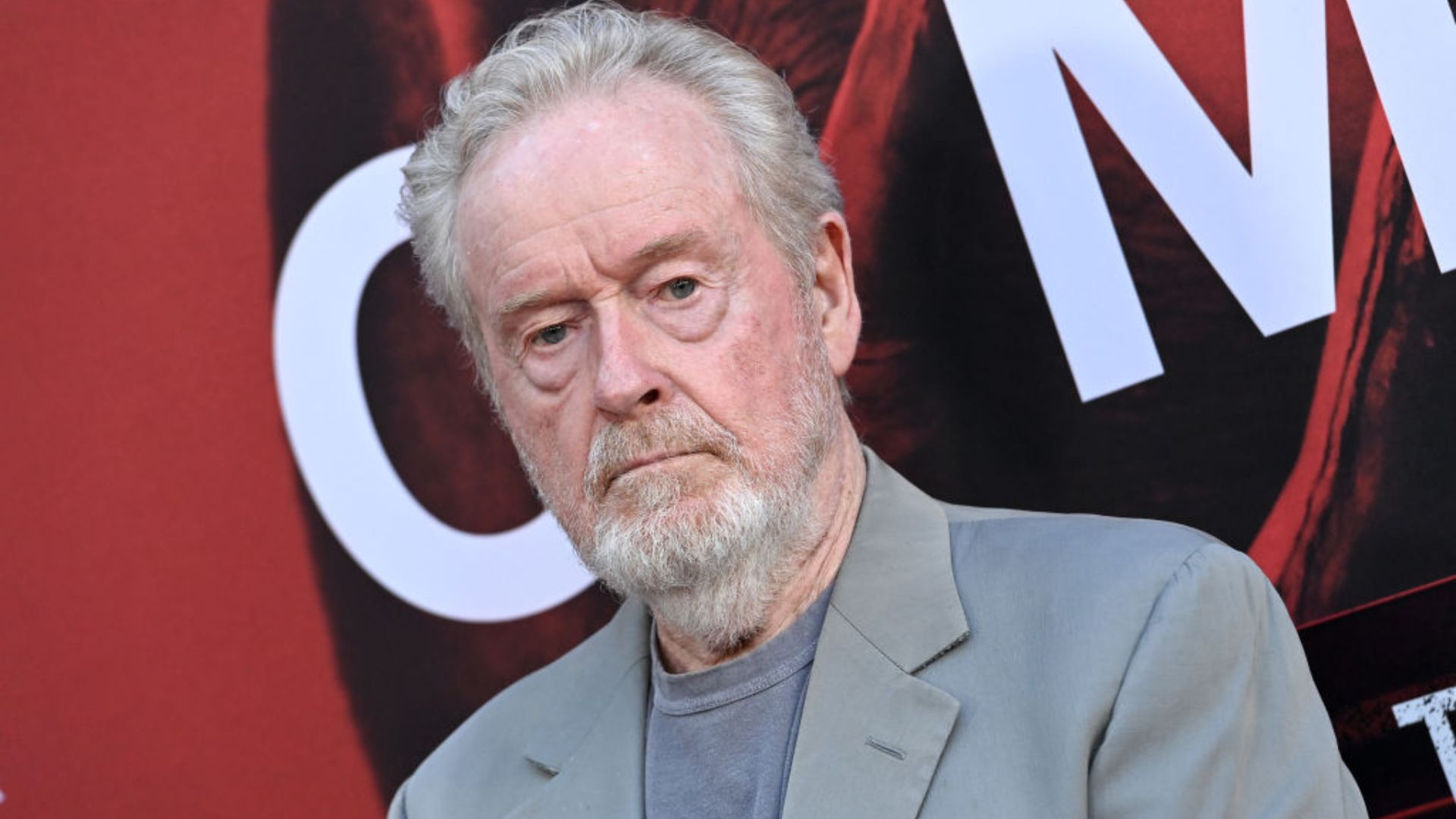 Ridley Scott admite que prefere rever seus filmes porque o cinema atual ...