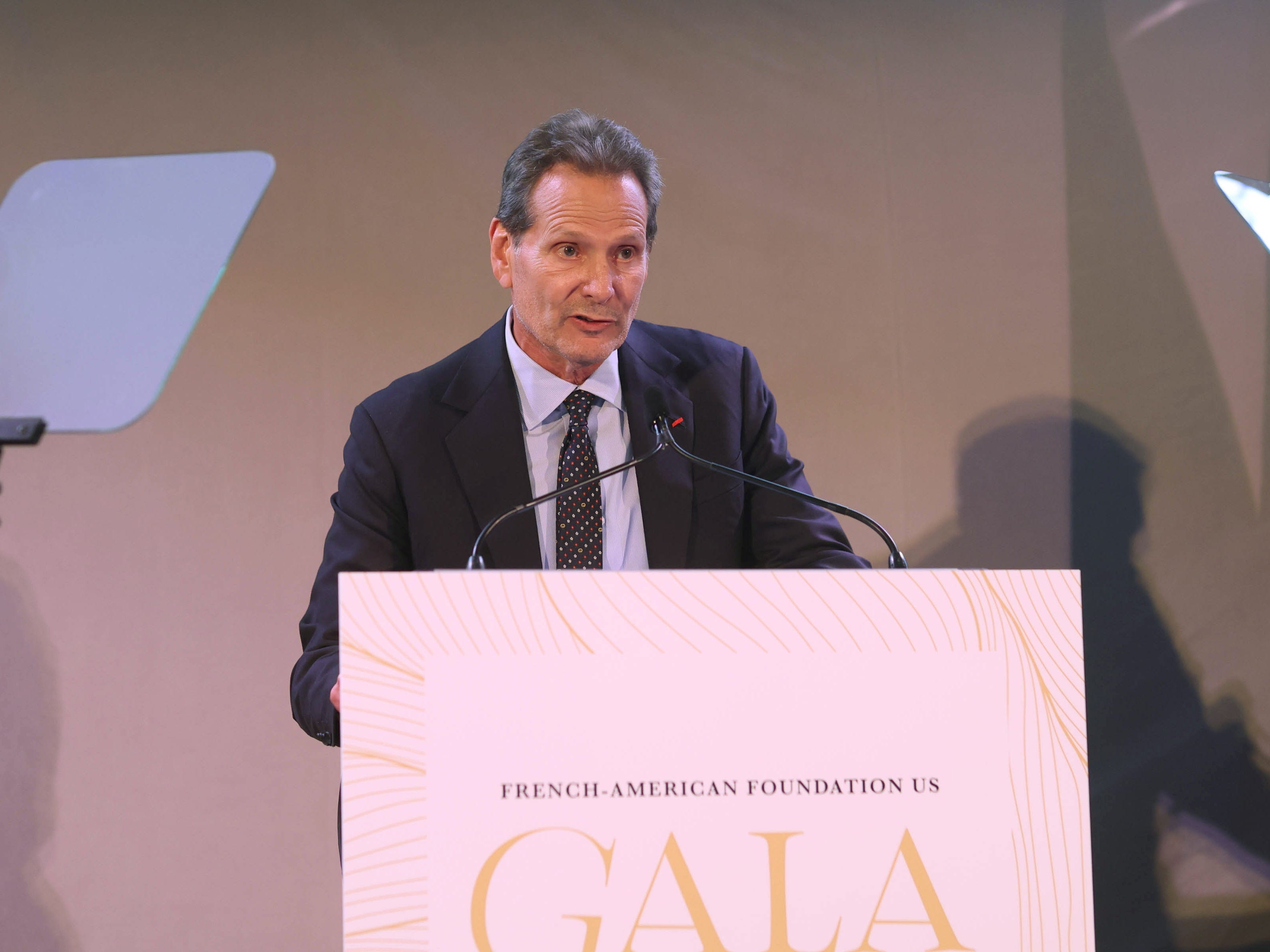 Verizon has a new CEO. Read Dan Schulman's first memo to employees