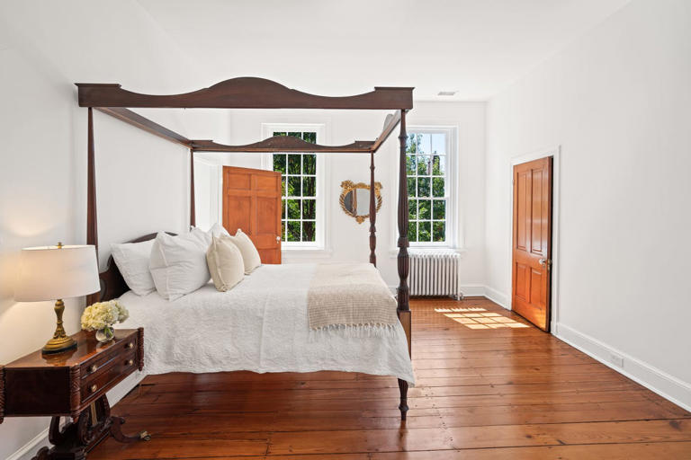 The Home Where Jackie Kennedy and JFK Lived Before the White House Is ...