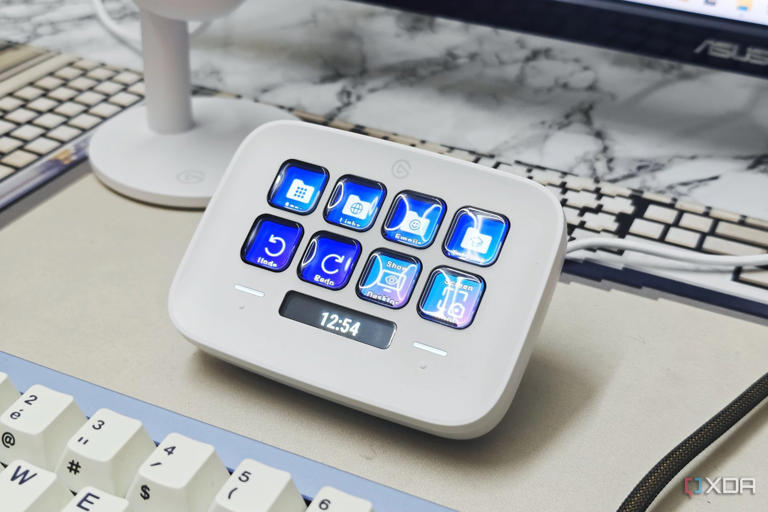 You'd think this was a real Stream Deck, but this genius DIYer 3D ...