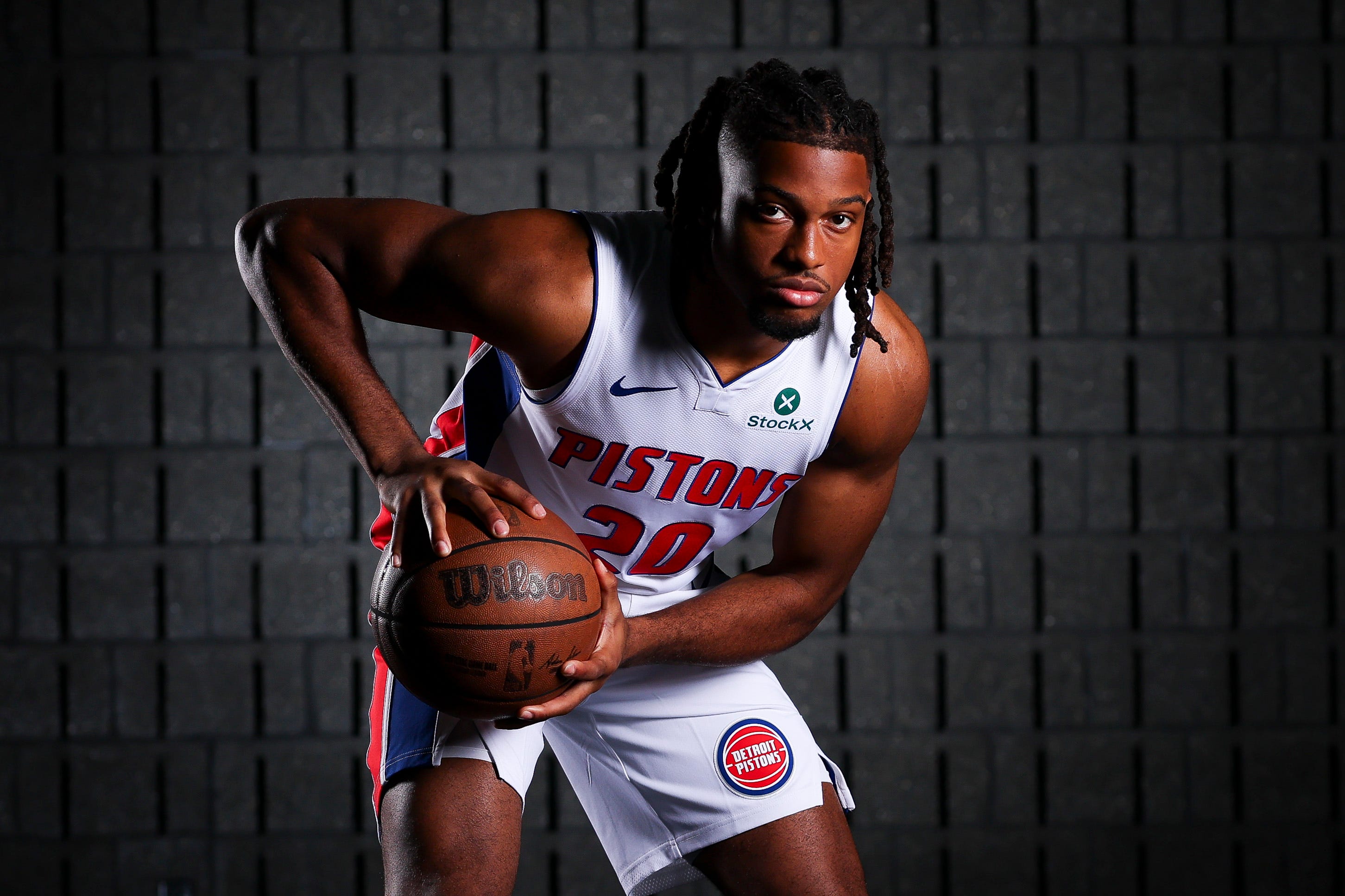 Pistons' J.B. Bickerstaff calls Chaz Lanier 'unbelievable' in one key ...