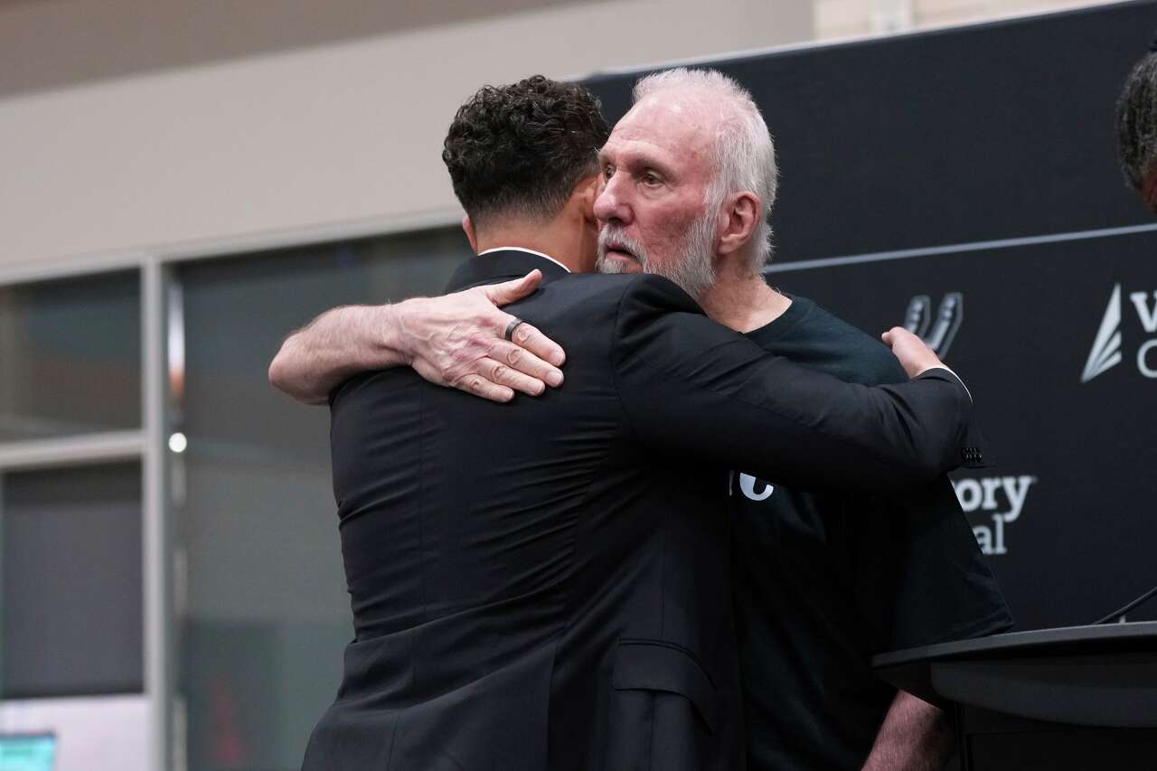 In first season as head coach, Mitch Johnson firmly in control of Spurs