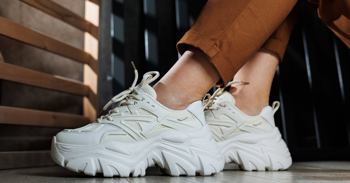 ¡Bye Adidas Samba! Los tenis de suela “dentada” prometen un look ...