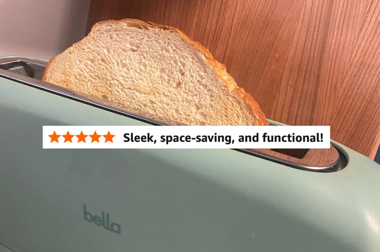This $25 Amazon Toaster Is A Space Saver In My Small Kitchen — Here's Why