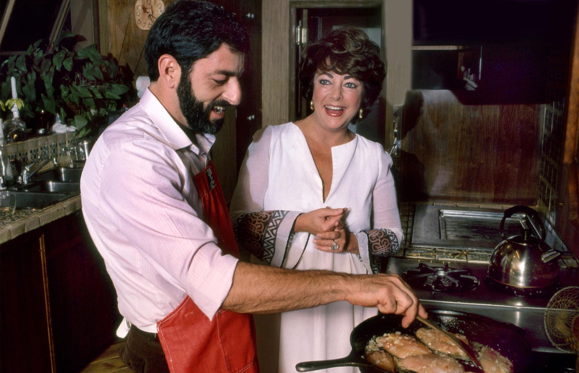 Vintage photos of the world’s most iconic women at home