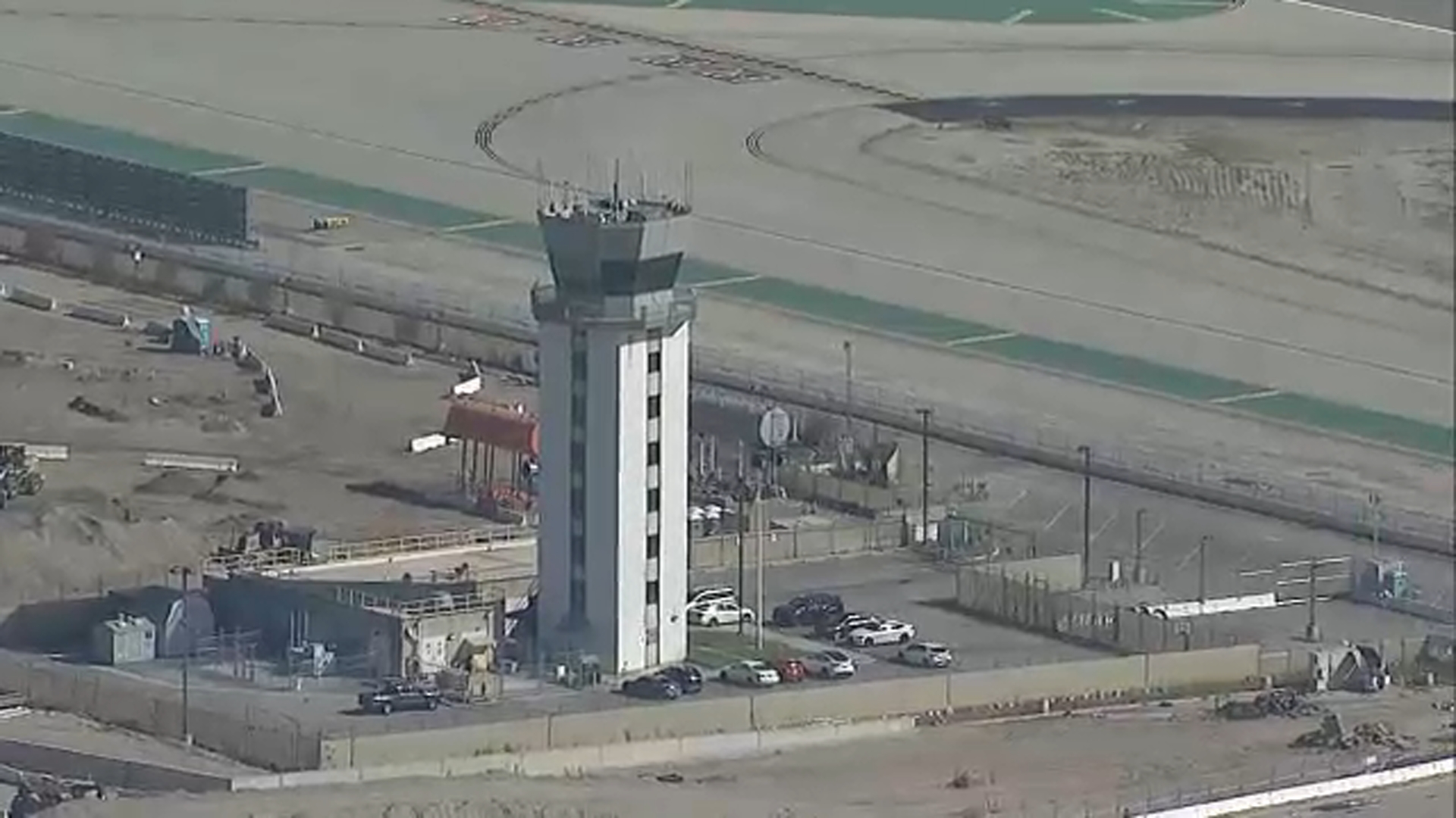 Burbank Airport air traffic control tower goes unmanned for hours amid ...