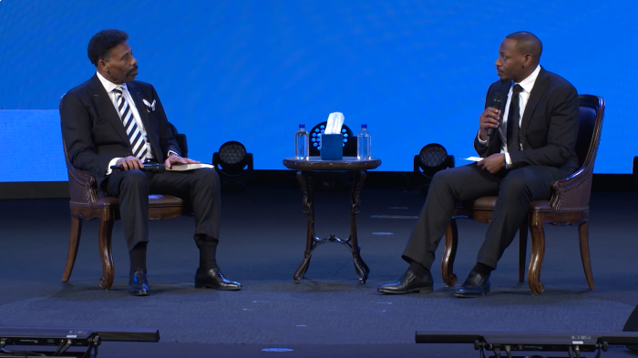 Oak Cliff Bible Fellowship founder Tony Evans is restored to ministry ...