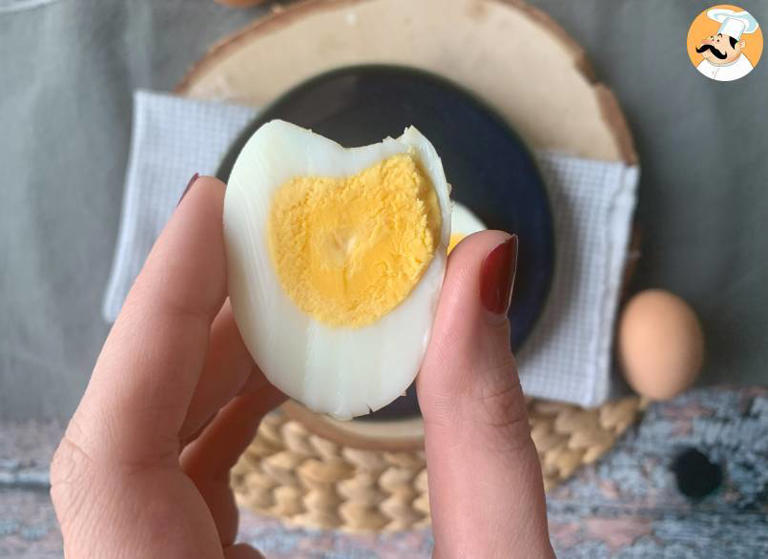 Hard-boiled eggs but cooked in airfryer