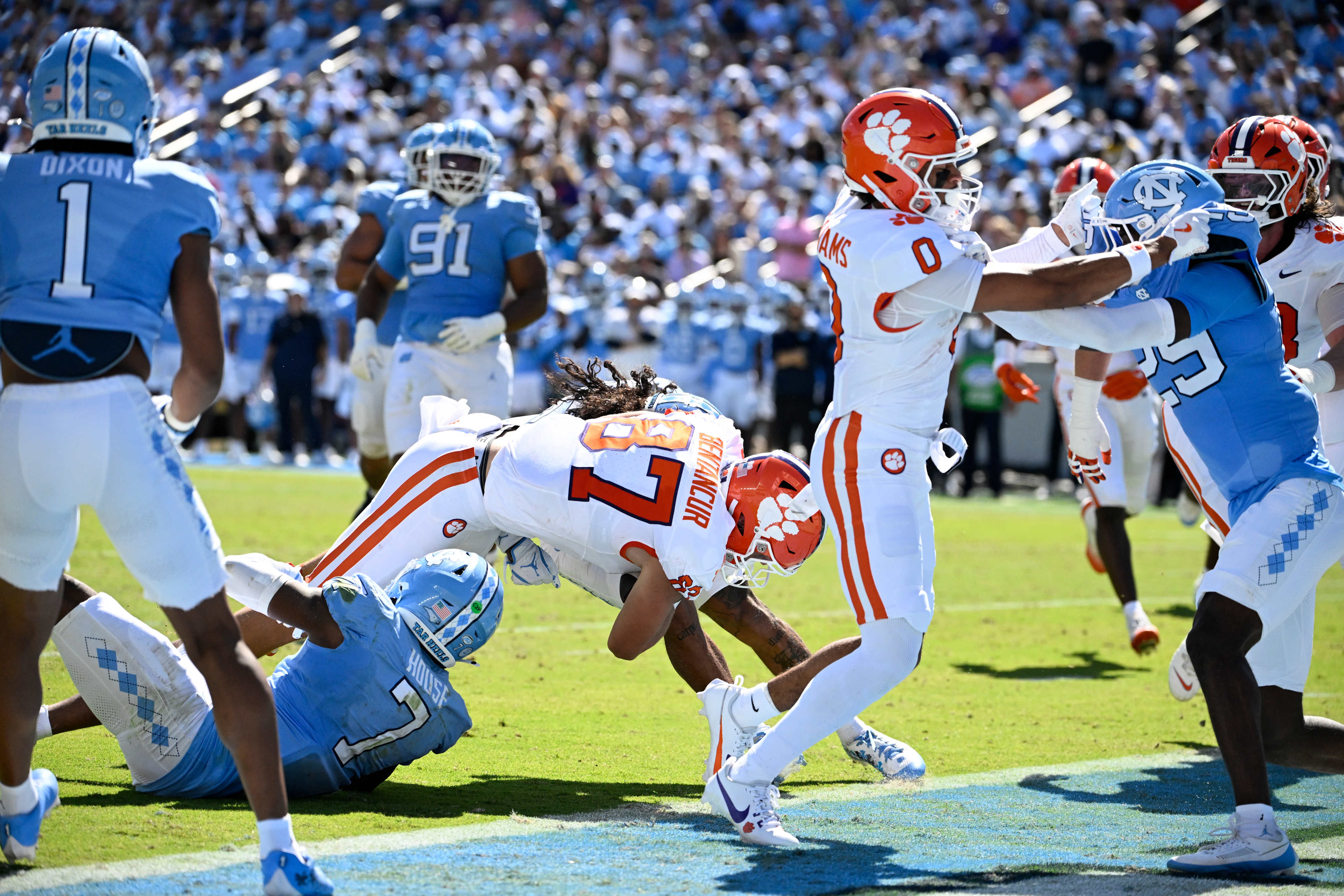Alarming statistic reveals 2025 UNC football team's historic struggles