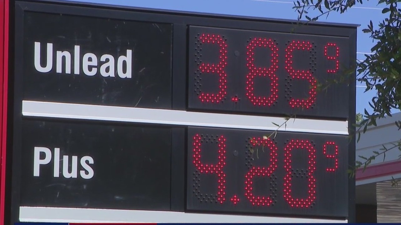 Refinery fire sparks jump in Arizona gas prices