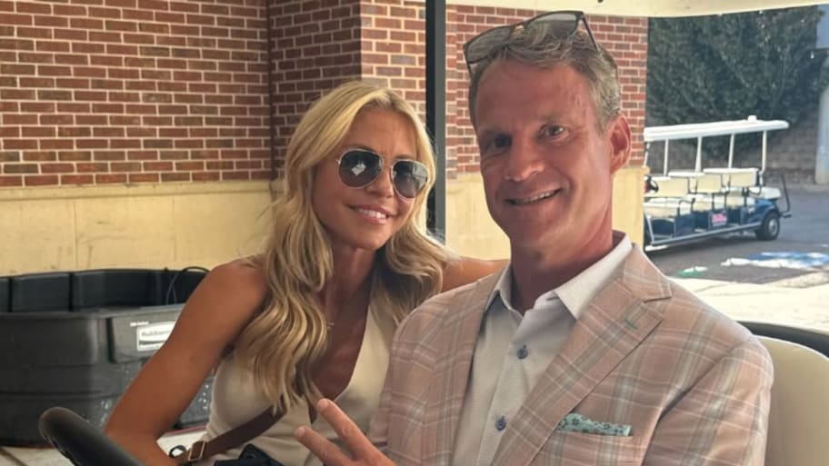 Lane Kiffins Wife Layla Hangs With Country Star Without Ole Miss Husband