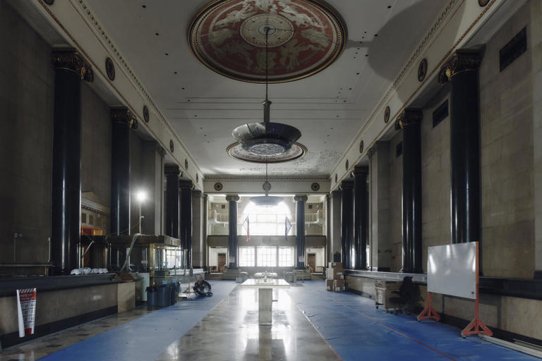 The Landmark U.S. Office Buildings That Are on Life Support