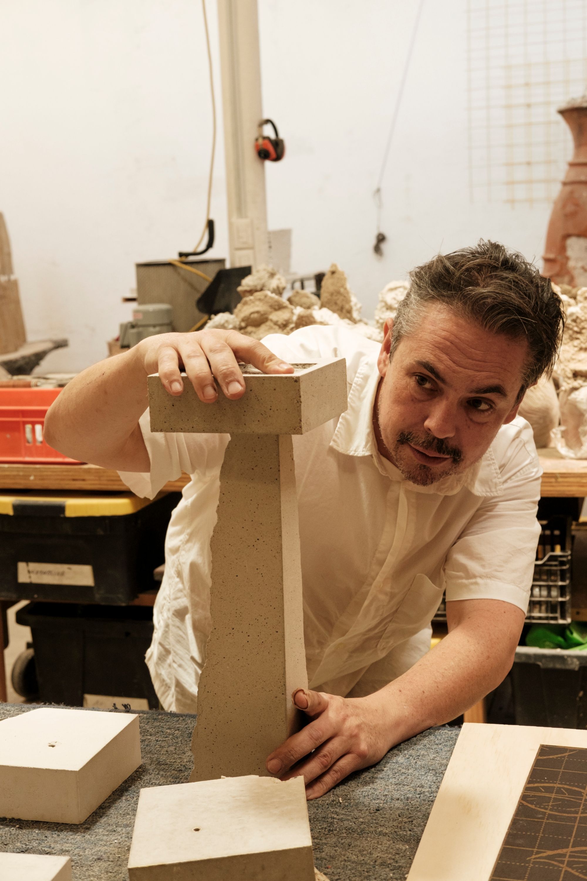 Alejandro Almanza, el artista detrás del galardón de Ford Expedition ...