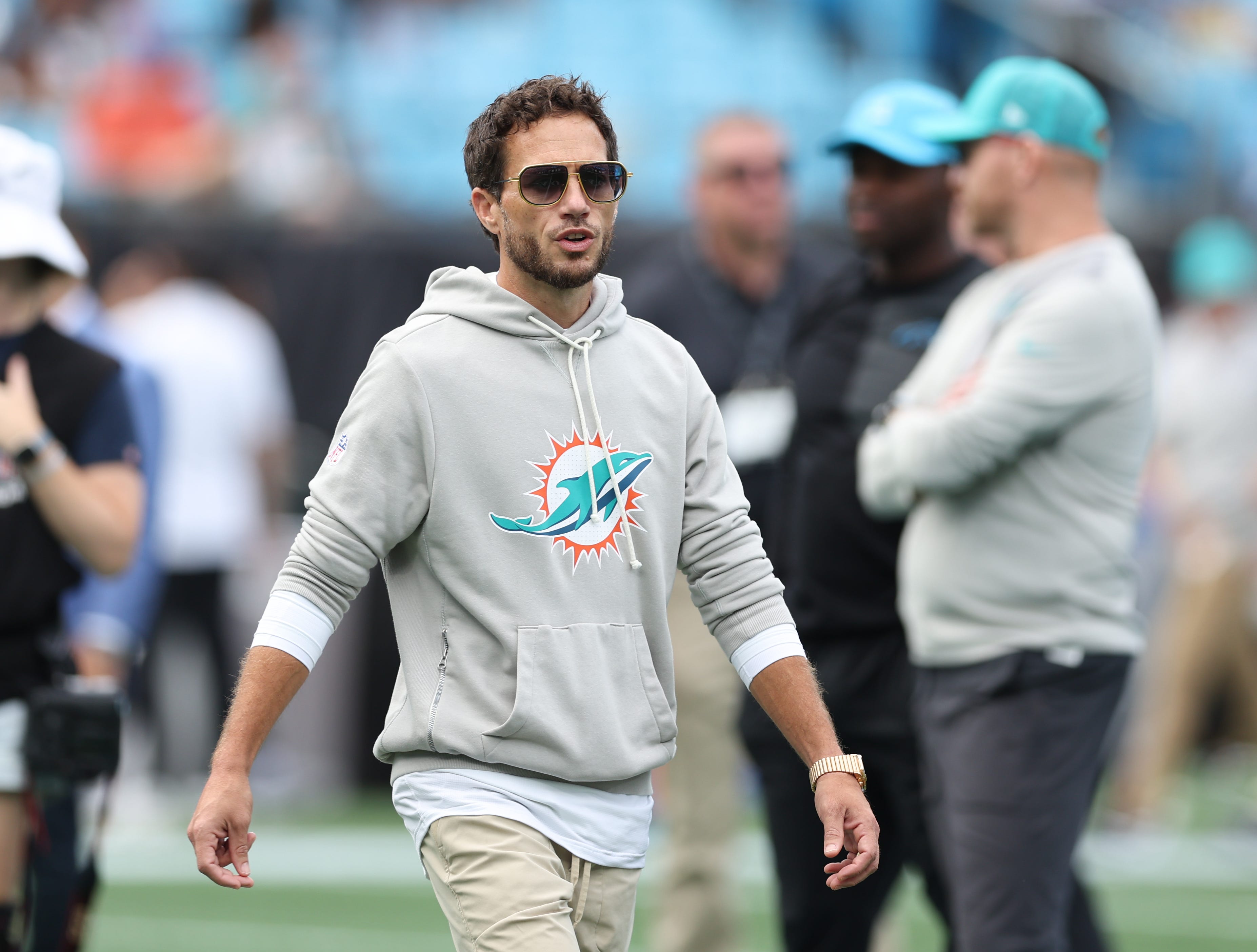ESPN's Adam Schefter gives the latest on Dolphins' Mike McDaniel's job ...