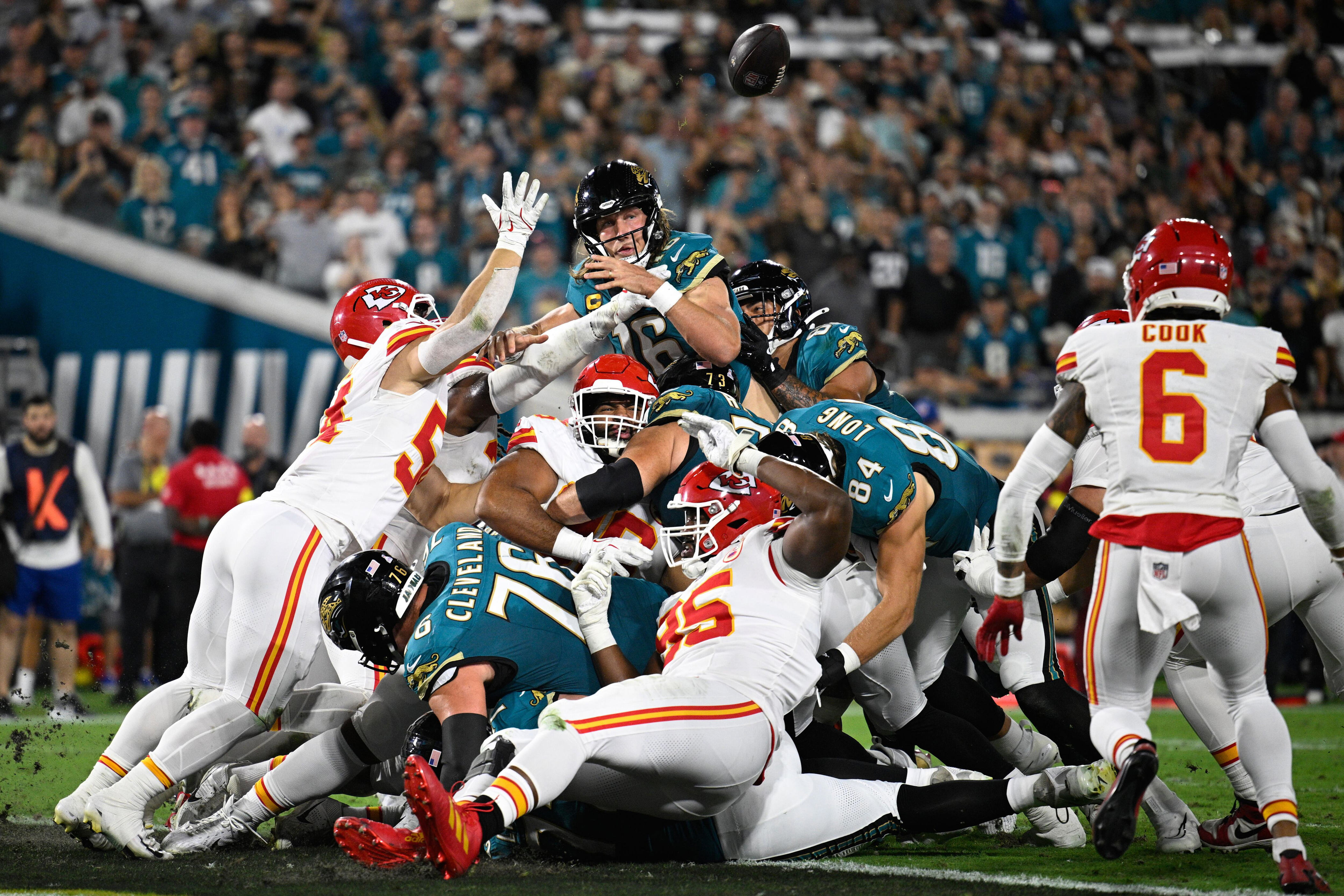 GAMEDAY: Jacksonville takes down Chiefs 31-28 with TD late in fourth ...
