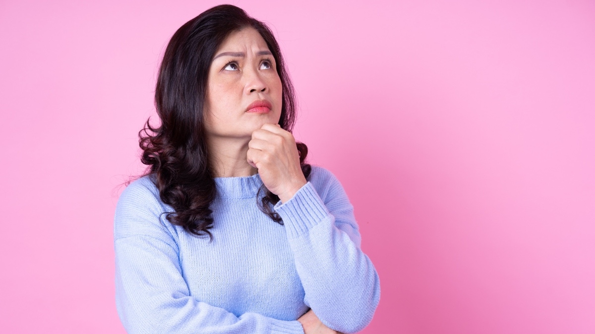 What Causes Memory Loss After 50? Plus 6 Signs It Could Be Dementia