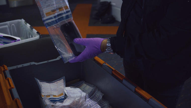 Met police bust criminal gang behind smuggling of tens of thousands of ...