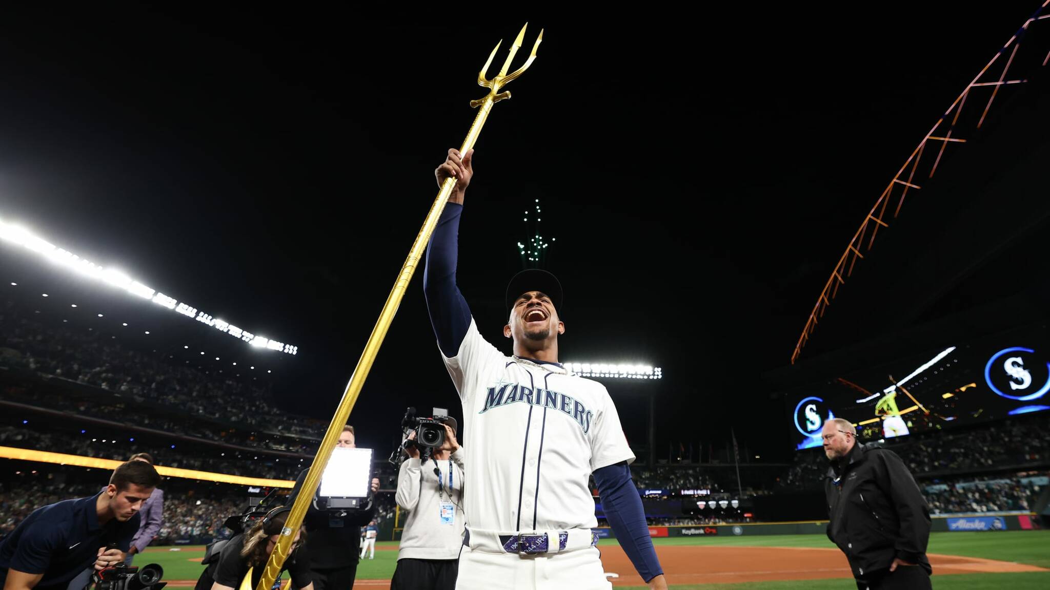Heroics from Jorge Polanco and Julio Rodriguez lead M’s past Tigers in ...