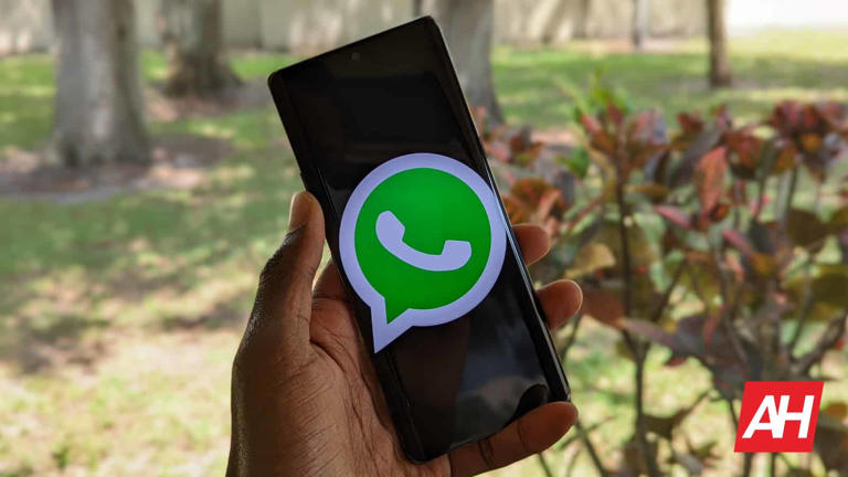 WhatsApp adds handy features to make your New Year's celebrations special
