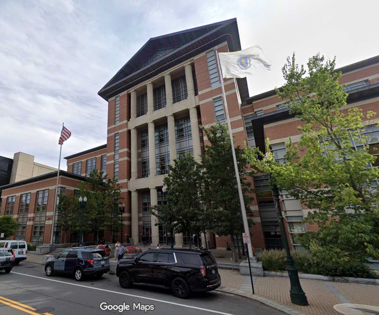 Jumper Leaps From 3rd-Story Balcony At Worcester Courthouse