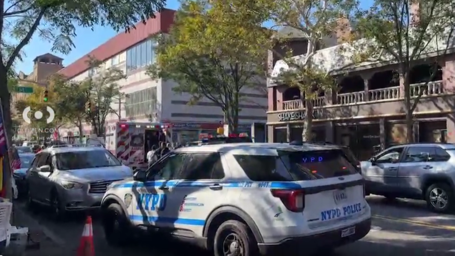 Teen stabbed twice in Jackson Heights: NYPD