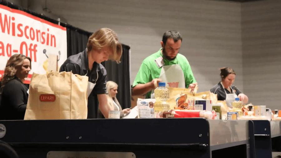 Woodman’s employee crowned Wisconsin’s ‘Best Bagger,’ heads to nationals