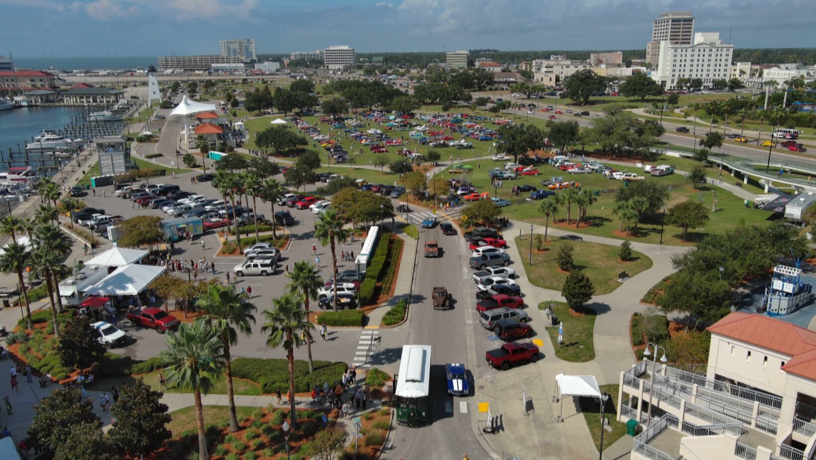 Cruise Central welcomes hundreds of visitors as Cruisin’ the Coast begins