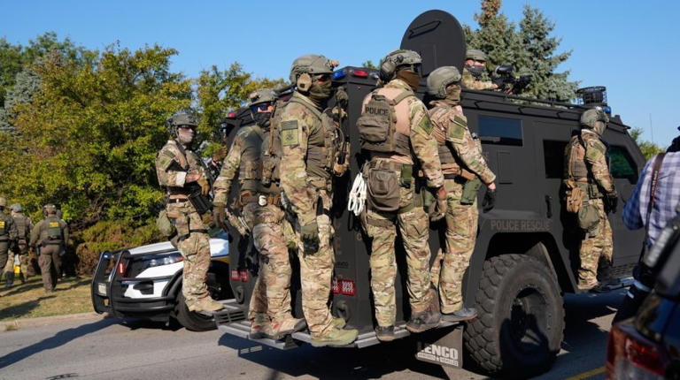 Illinois, Chicago sue to block National Guard deployment