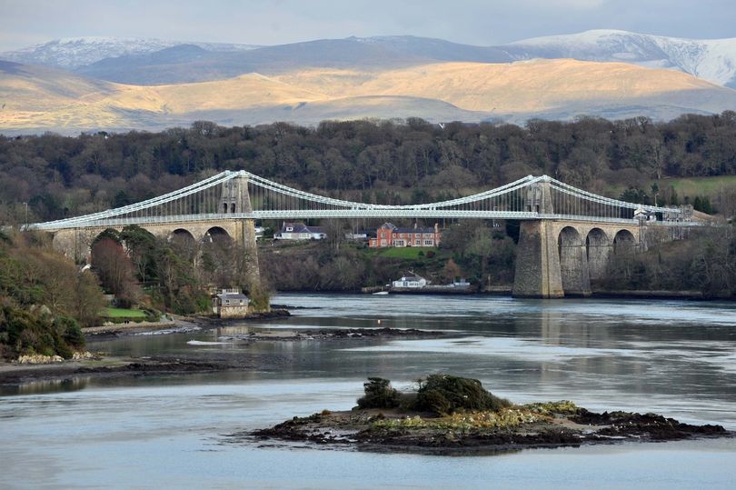 'Rusty nuts and bolts on Menai Suspension Bridge should have been ...
