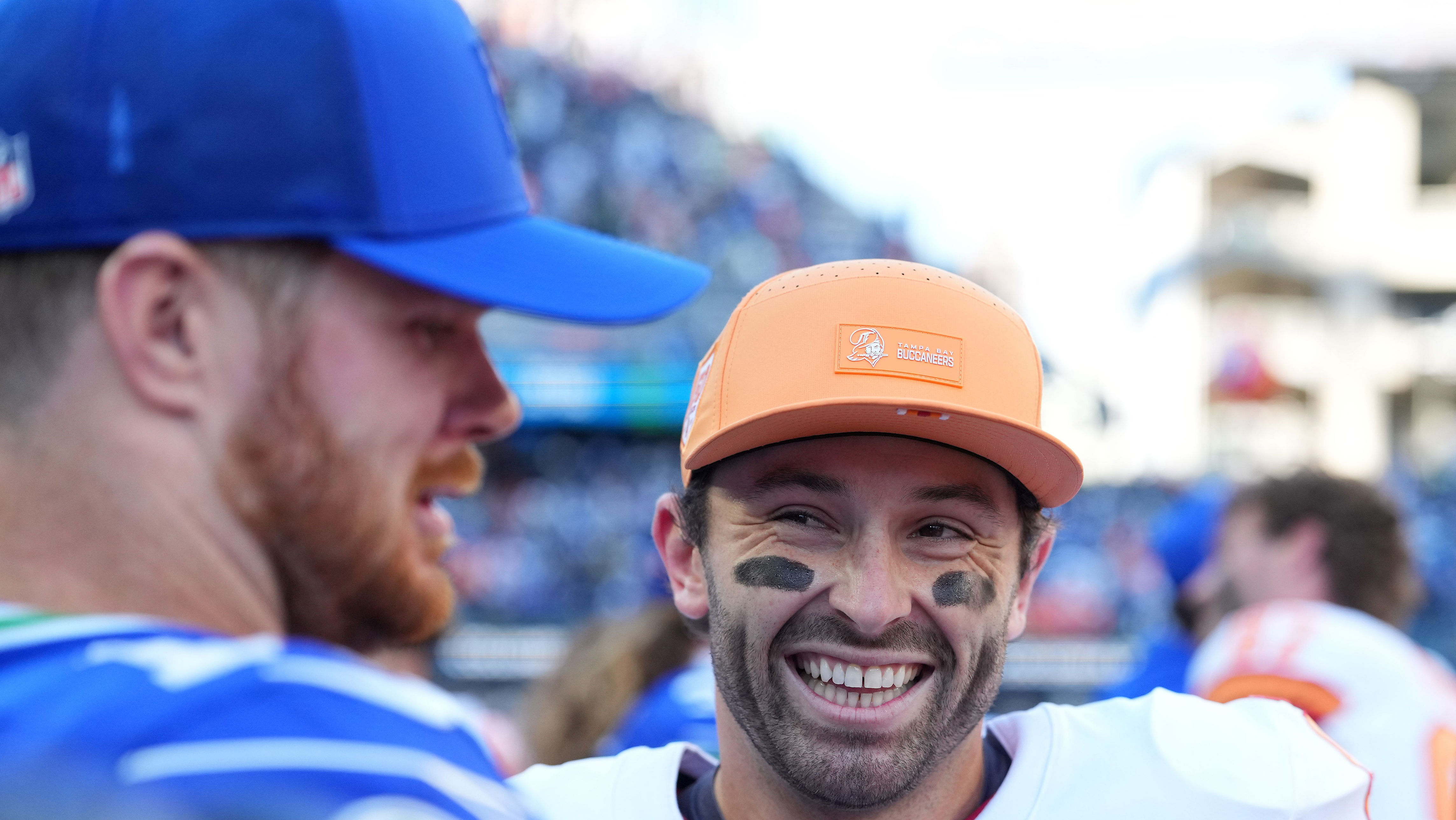 Baker Mayfield, Sam Darnold’s Postgame Handshake Turns Heads After Bucs ...