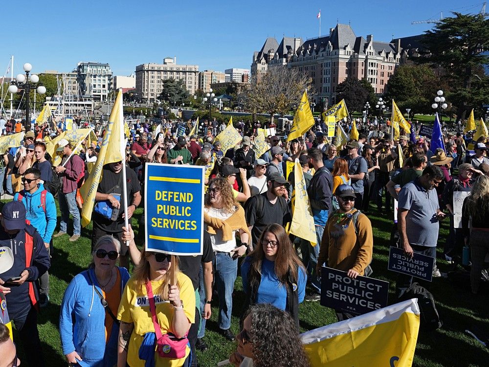 BCGEU Strike: What it means for your Thanksgiving dinner, road test or ...