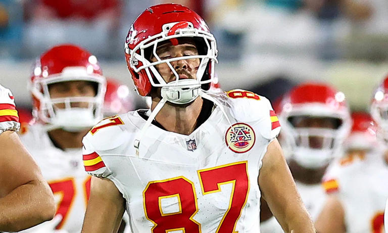 Travis Kelce makes more history in Chiefs-Jaguars game as NFL icon sets new all-time record