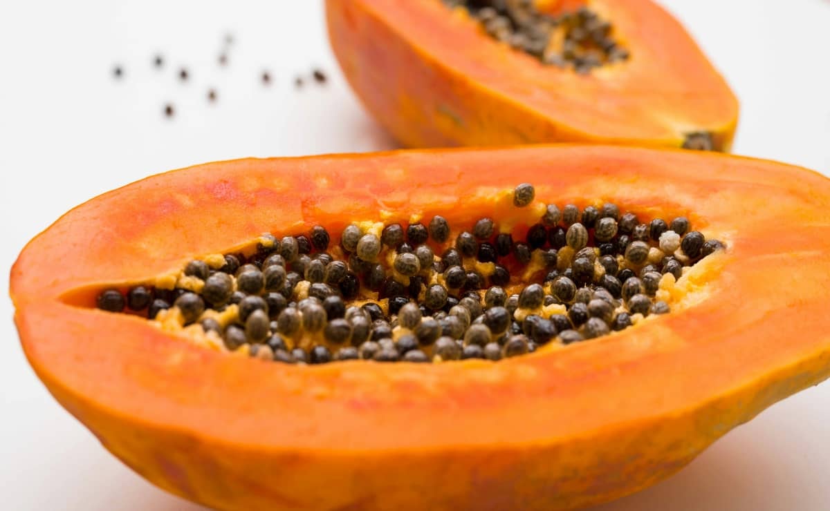 ¿Para qué sirve comer papaya, según la Profeco?
