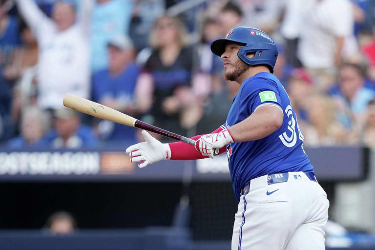 Blue Jays beat Yankees in Game 4 to win ALDS