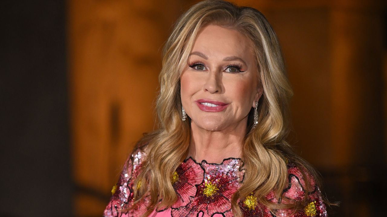 Kathy Hilton’s kitchen cabinets are poised to set the 'cool' color ...
