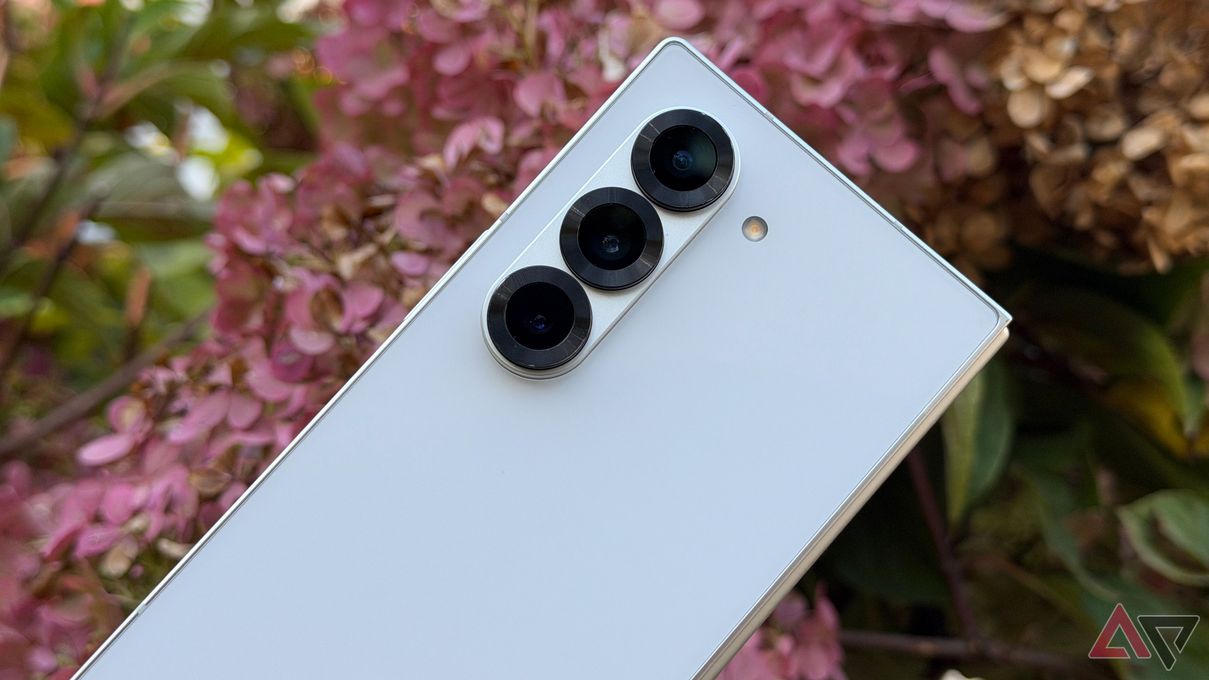 Don't spend $2,000 — this Galaxy Z Fold 6 is the smarter buy in 2025