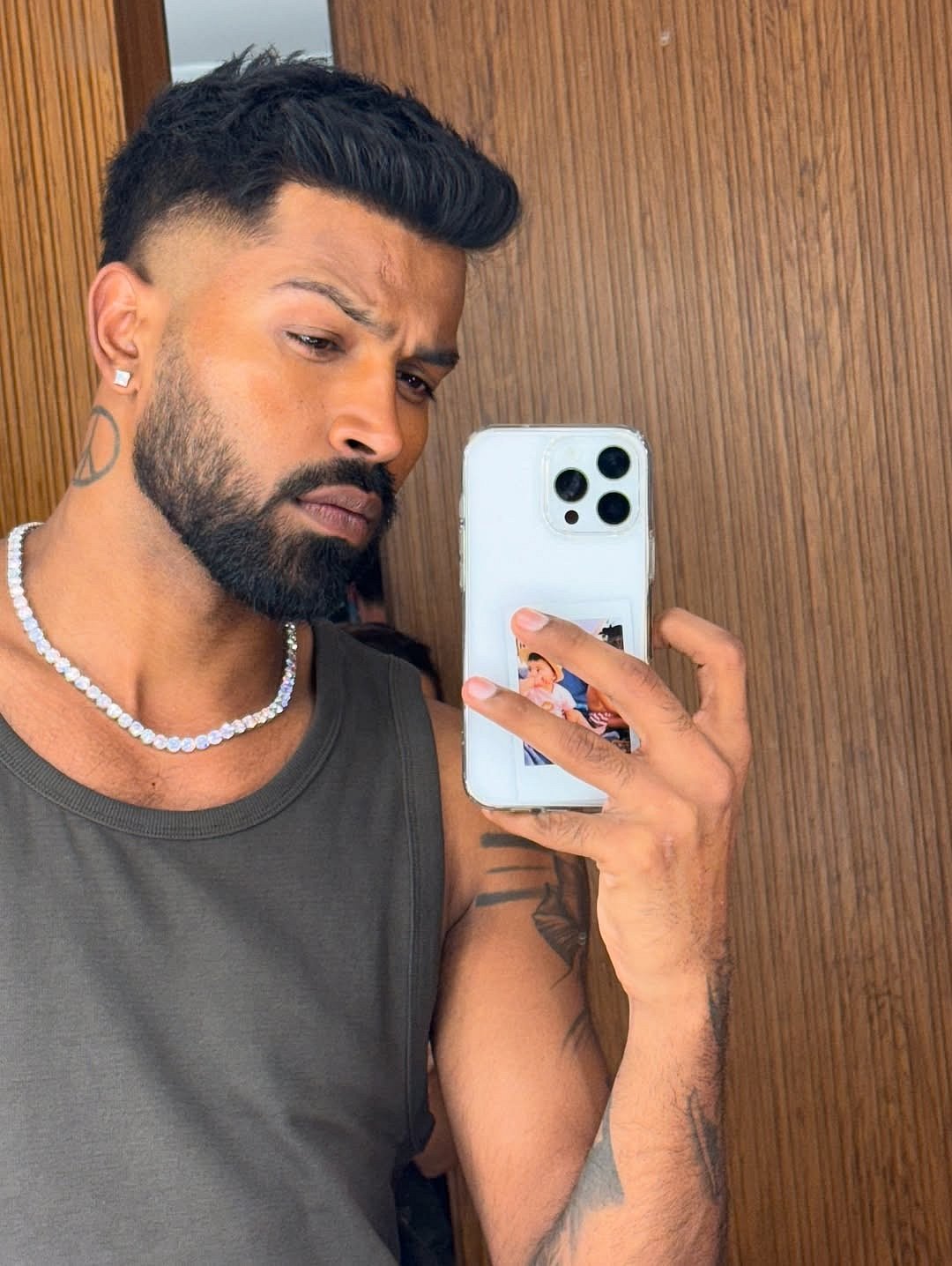 Shine Beyond Binary: Gender-neutral jewellery breaks stereotypes